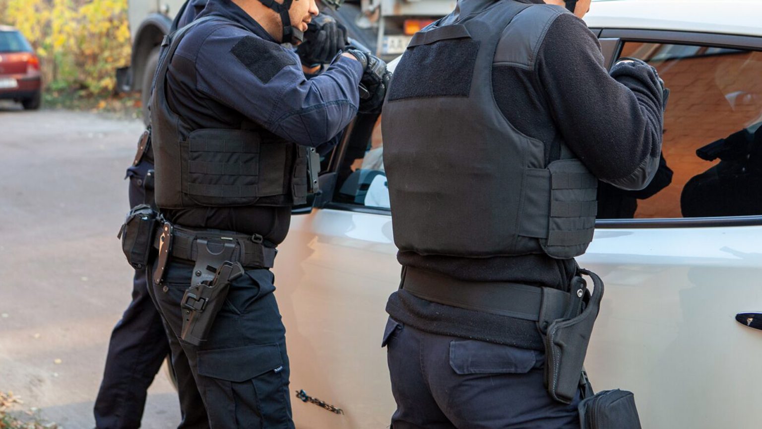 The Difference between Concealable and Overt Body Armor | Useful ...